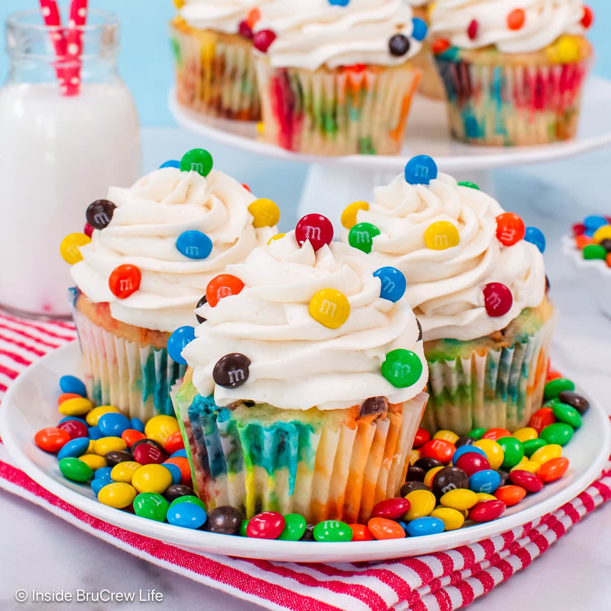 M&M Cupcakes - Inside BruCrew Life