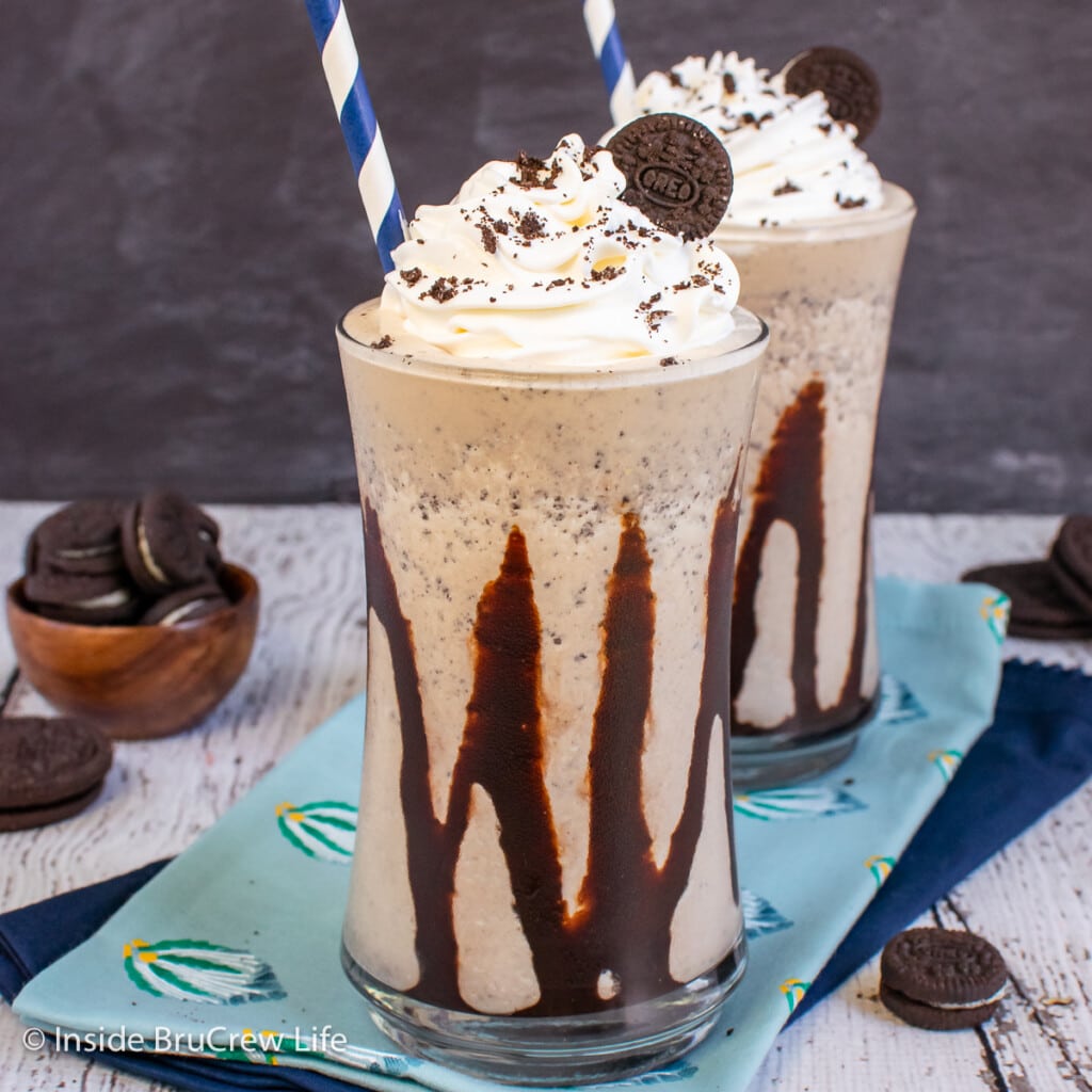 Oreo Milkshake Recipe - Inside BruCrew Life