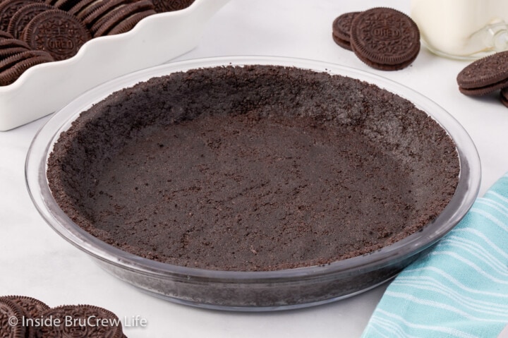 Oreo Cookie Crust - Inside BruCrew Life
