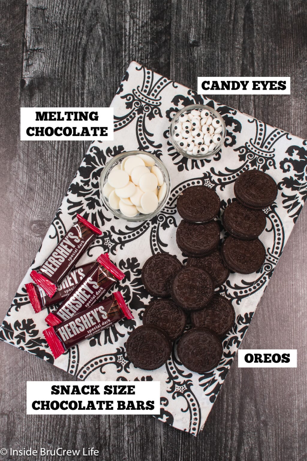 Easy Oreo Bats (Cute and Fun Treat for Halloween) - Inside BruCrew Life